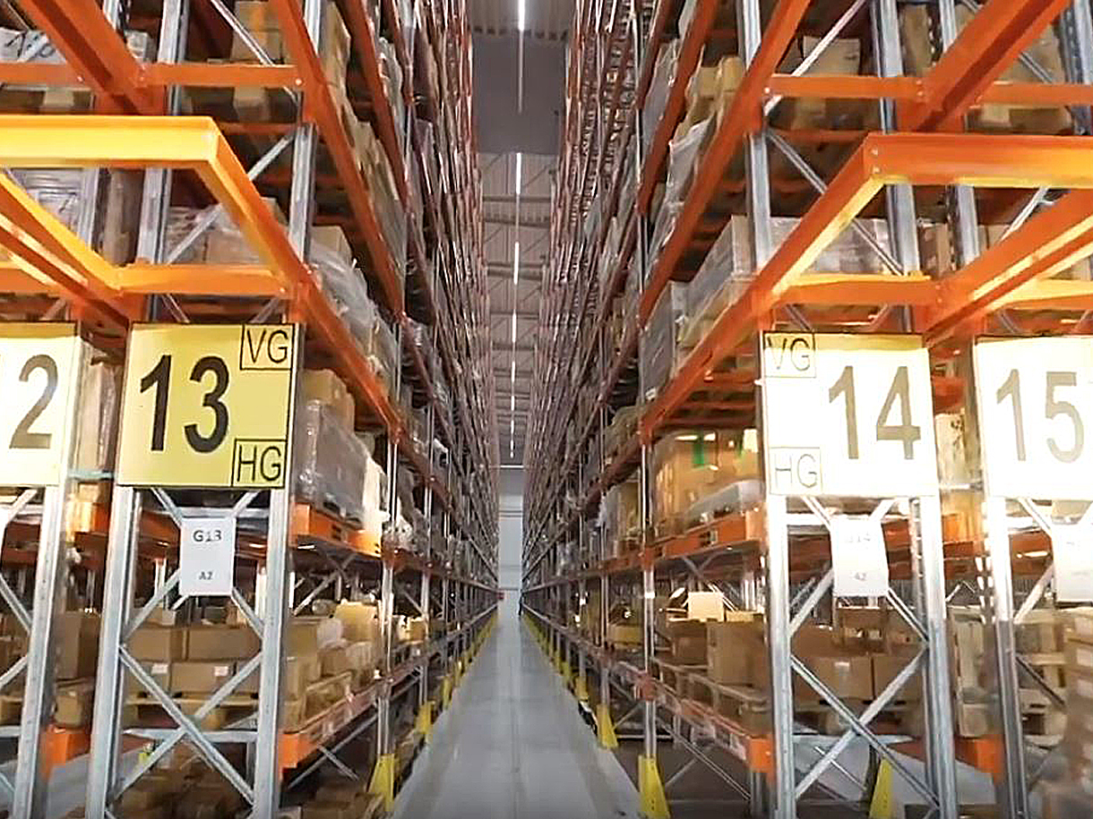 High duty warehouse VNA storage system | WDX